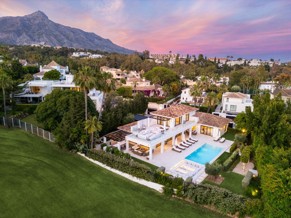 Classy Frontline Golf Villa In Nueva In Nueva Andalucia, Marbella ...