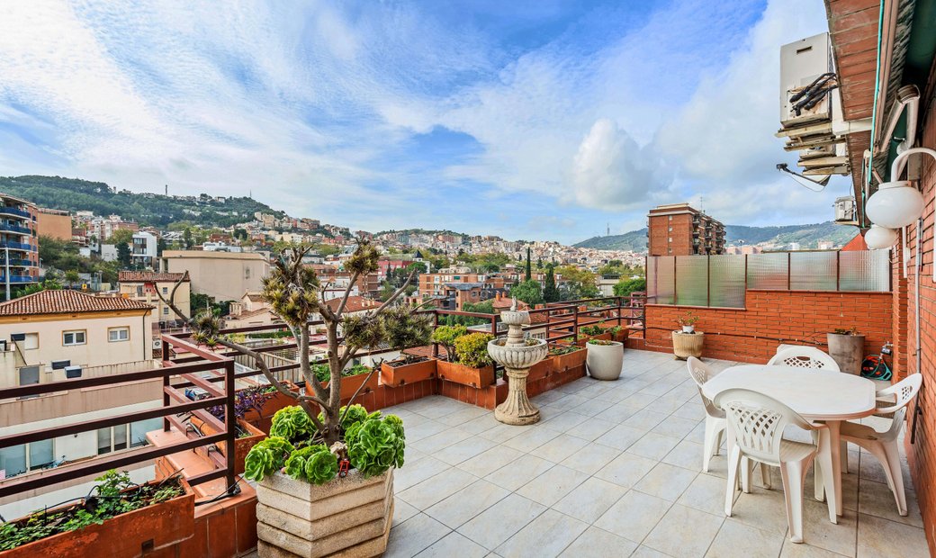 Oficinas En Carretera De Canillas Con 9 In Cal Farines, Catalonia ...