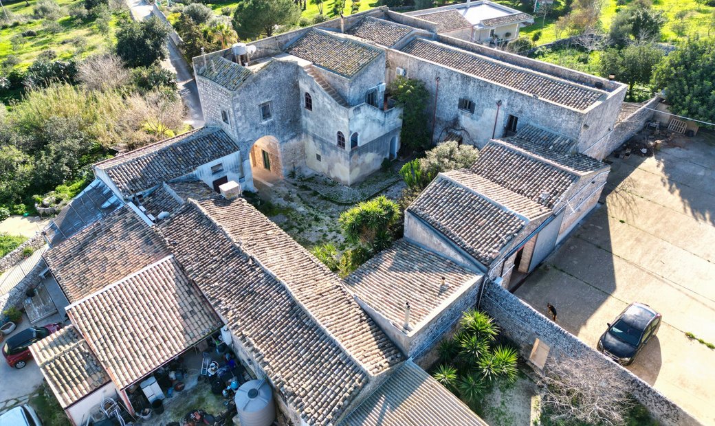 Modica, Immerse Yourself In The Charm Of A Farm Of 700 In Modica ...