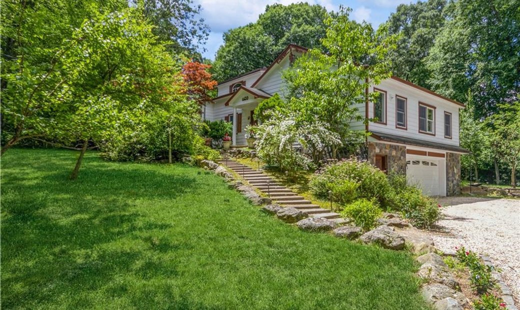 House Goldens Bridge In Goldens Bridge, New York, United States For ...