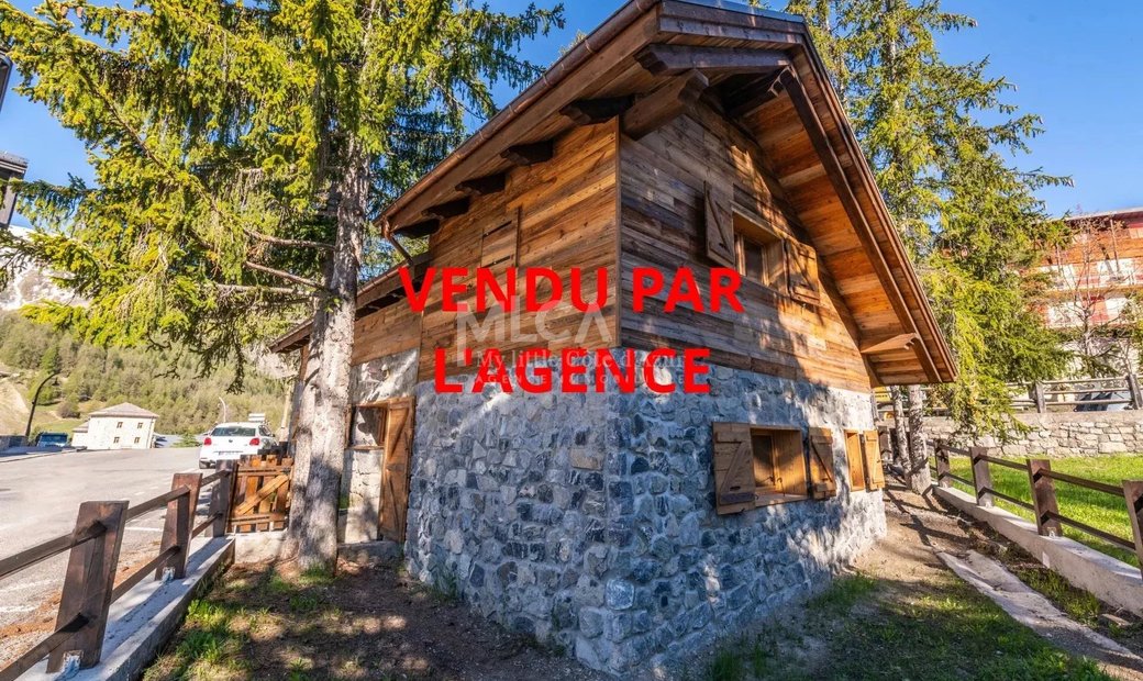 Auron House In Saint étienne De Tinée, Provence Alpes Côte D'azur ...