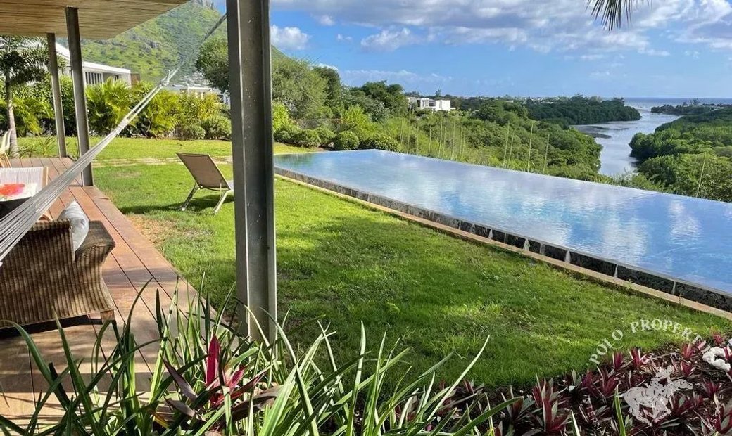 Tamarin House In Tamarin, Rivière Noire District, Mauritius For Sale ...