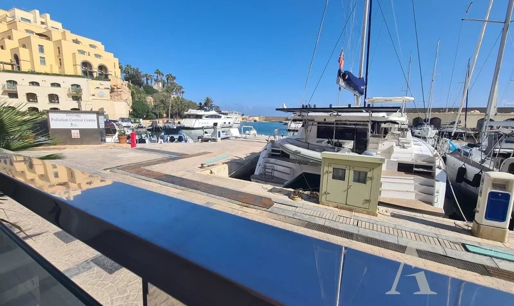 Luxurious Apartment In Portomaso With Stunning Marina In Saint Julian's, Malta For Sale (14518152)
