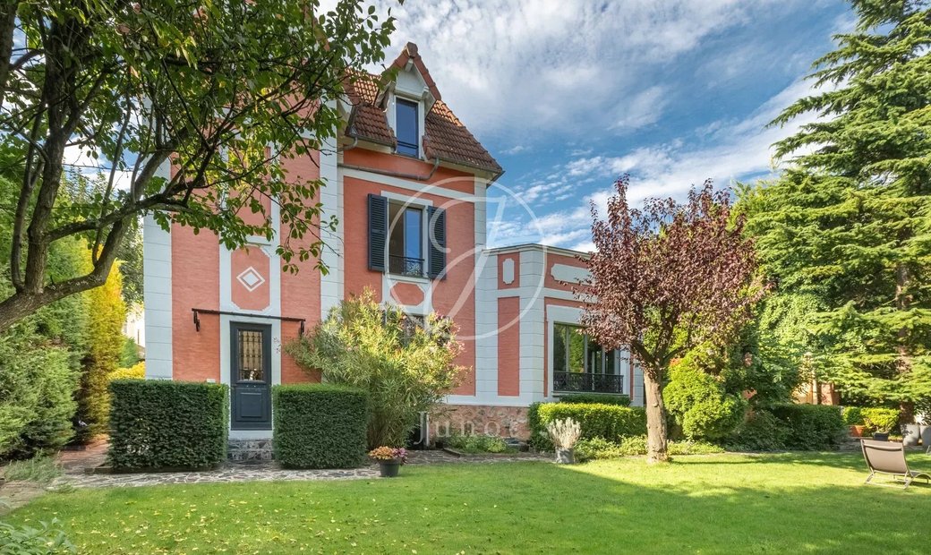 Garches La Gare House For Sale 204m² In Garches, île De France, France ...