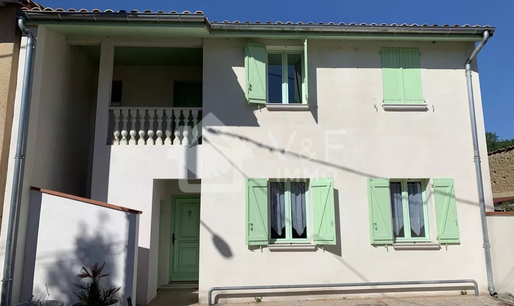Noé Building In Noé, Occitanie, France For Sale (13295836)