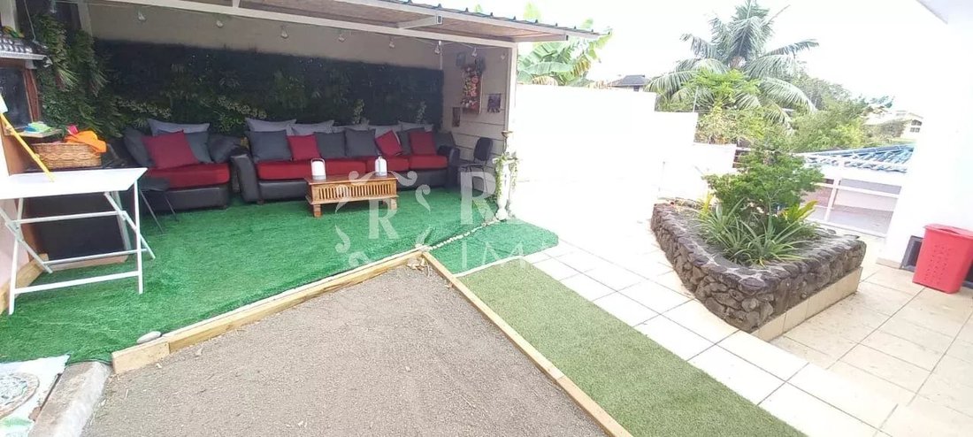 Mahina House In Māhina, Windward Islands, French Polynesia For Sale ...