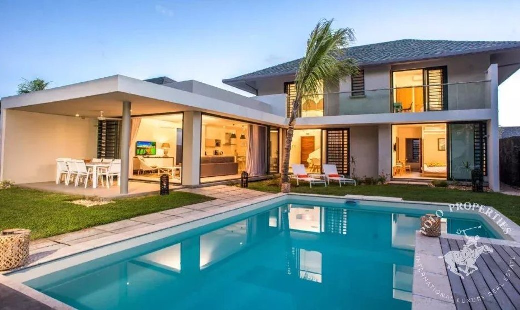 Tamarin House In Tamarin, Rivière Noire District, Mauritius For Sale ...