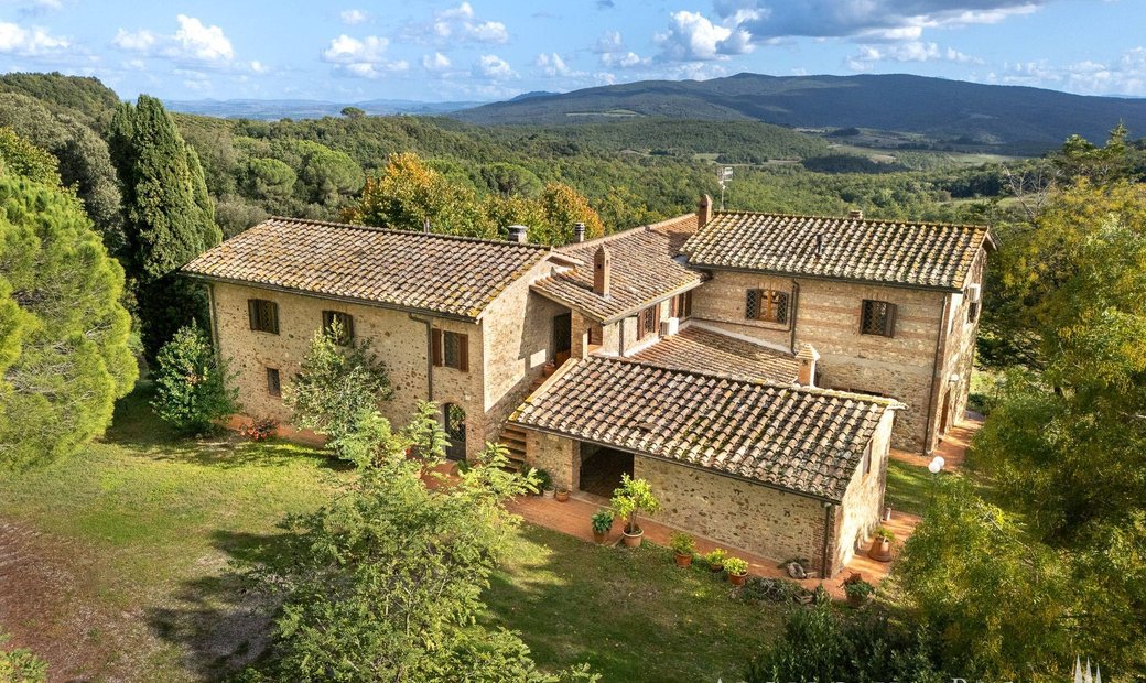 Elegant 19th Century Tuscan Estate With In Montepescini, Tuscany, Italy ...
