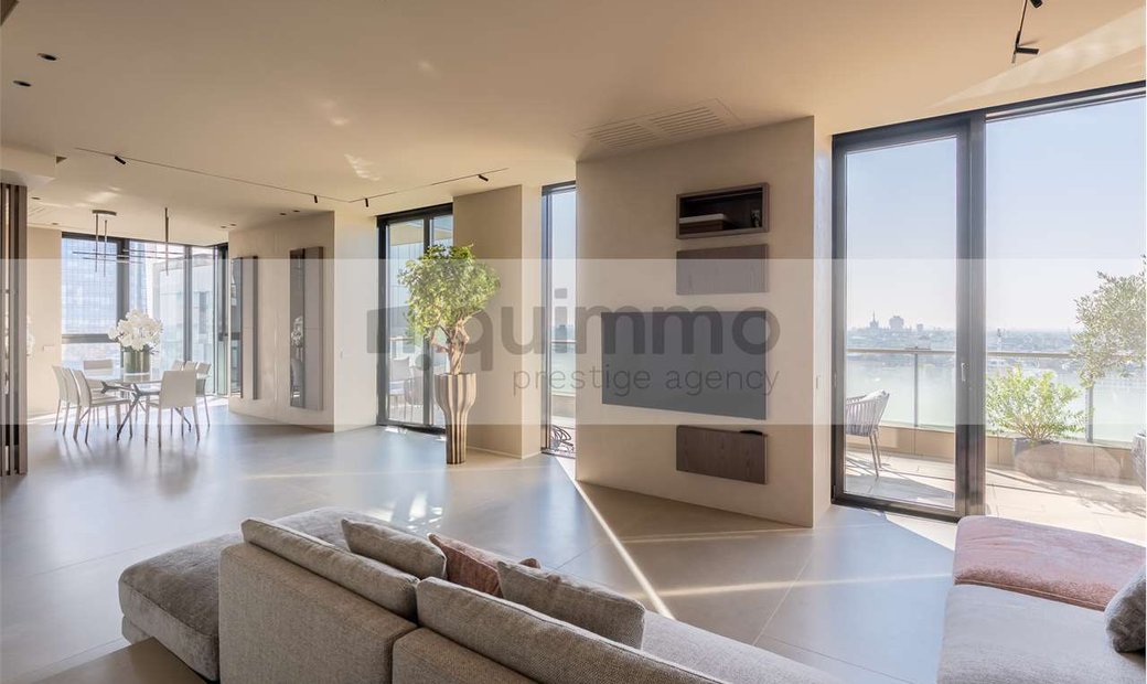 Meravigliosa Residenza Panoramica In Torre Aria En Milán, Lombardía, Italia En Venta (14873331)