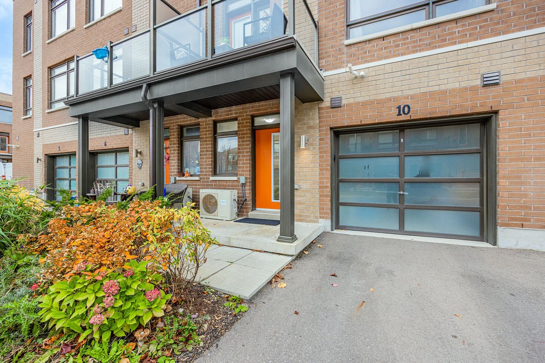 Vaughan, Greater Toronto Area In Vaughan, Ontario, Canada For Sale (14884460)