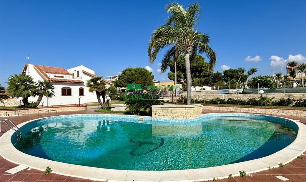 Ragusa Villa In Cerasella, Sicily, Italy For Sale (14892187)