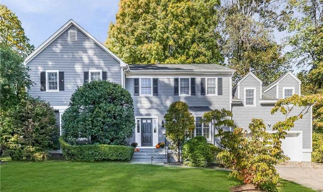 Edgemont Colonial With Terrific Curb In Scarsdale, New York, United ...
