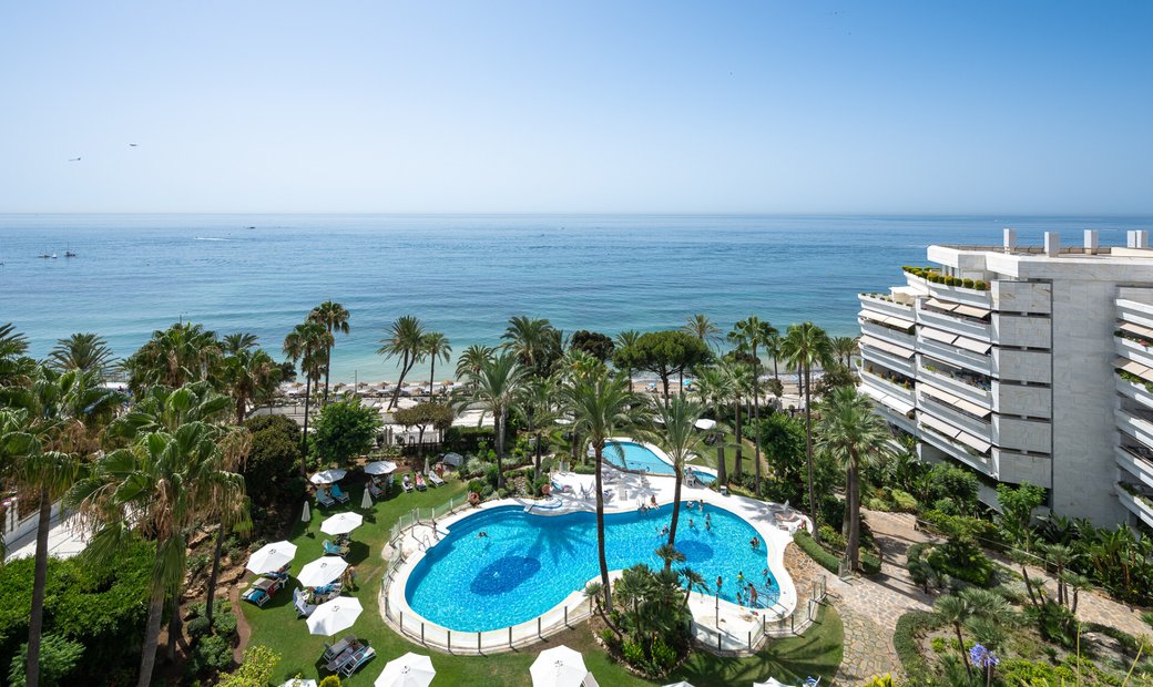 Luxury Frontline Beach Apartment In Gran Marbella In Marbella ...