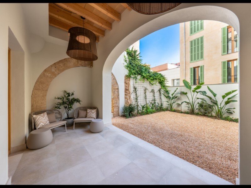 Exclusive Townhouse With Private Patio, Lift In Palma, Balearic Islands ...