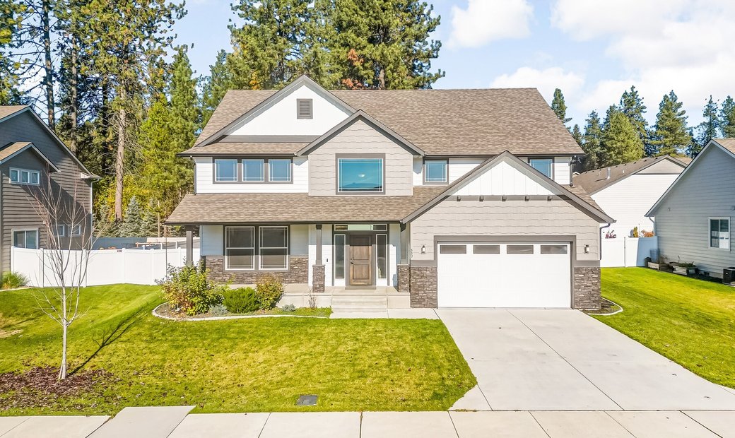 Beautiful 2 Story Home In Hayden In Hayden, Idaho, United States For ...