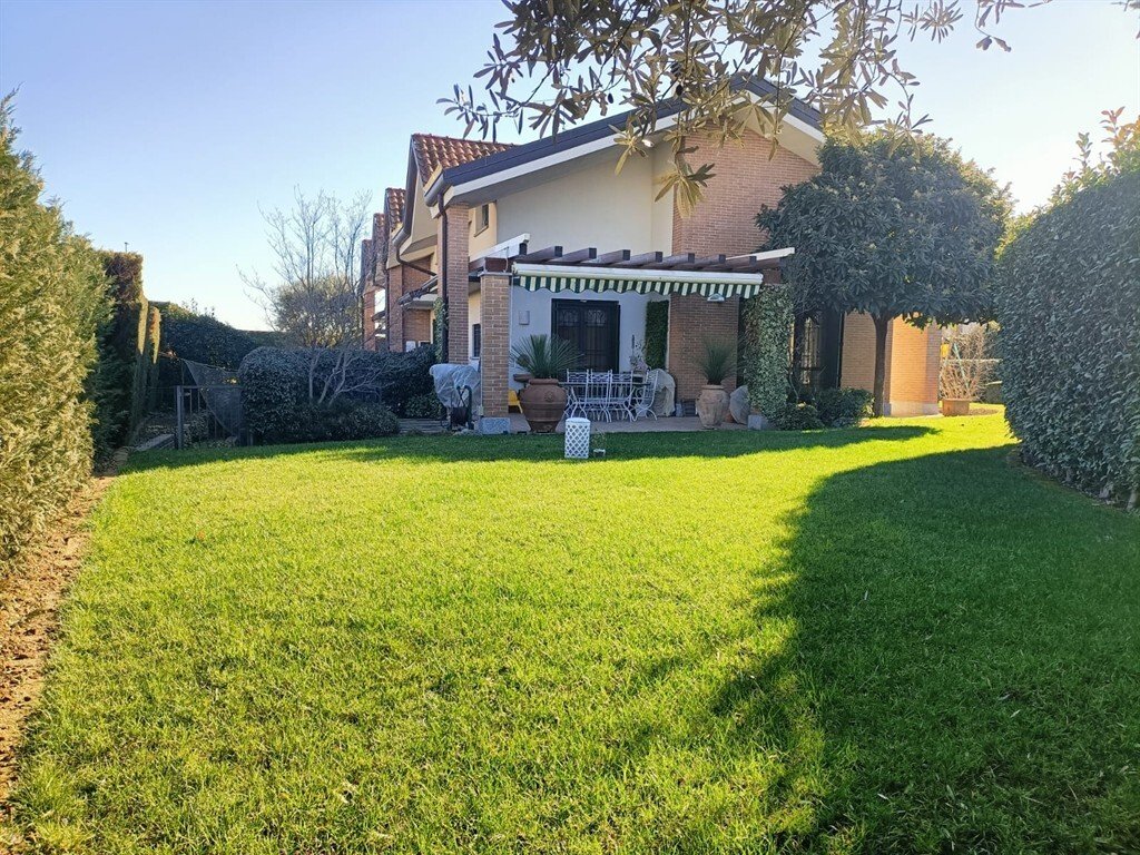 Lesmo Villa In Lesmo, Lombardy, Italy For Sale (14895738)