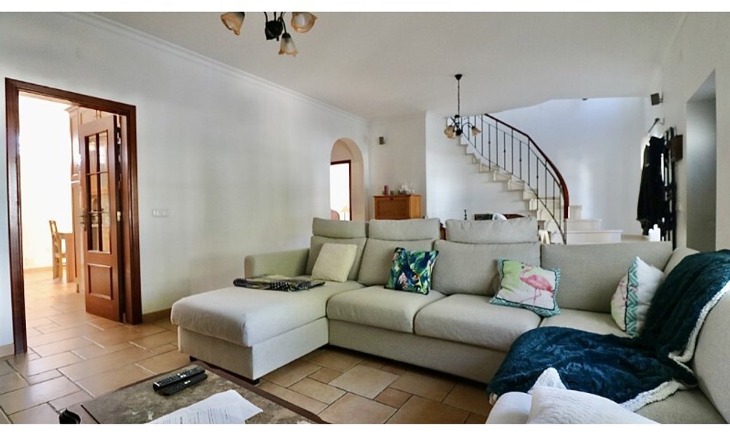 House, 4 Bedrooms, Faro, Faro (Sé E São Pedro) In Faro, Algarve ...