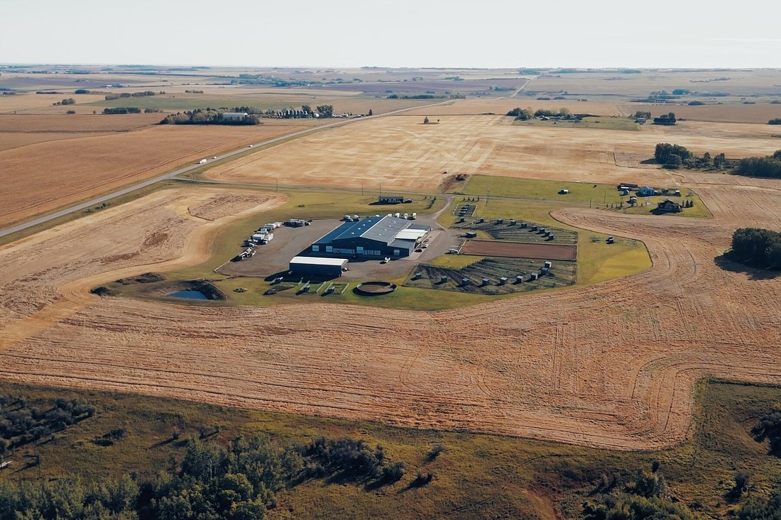 Prairie Mountain Ranch In Madden, Alberta, Canada For Sale (14902095)