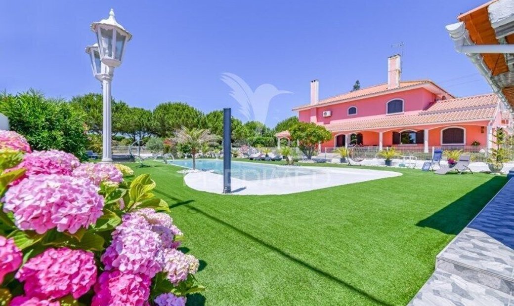 Detached House With Beach Type In Samora Correia, Santarém District ...