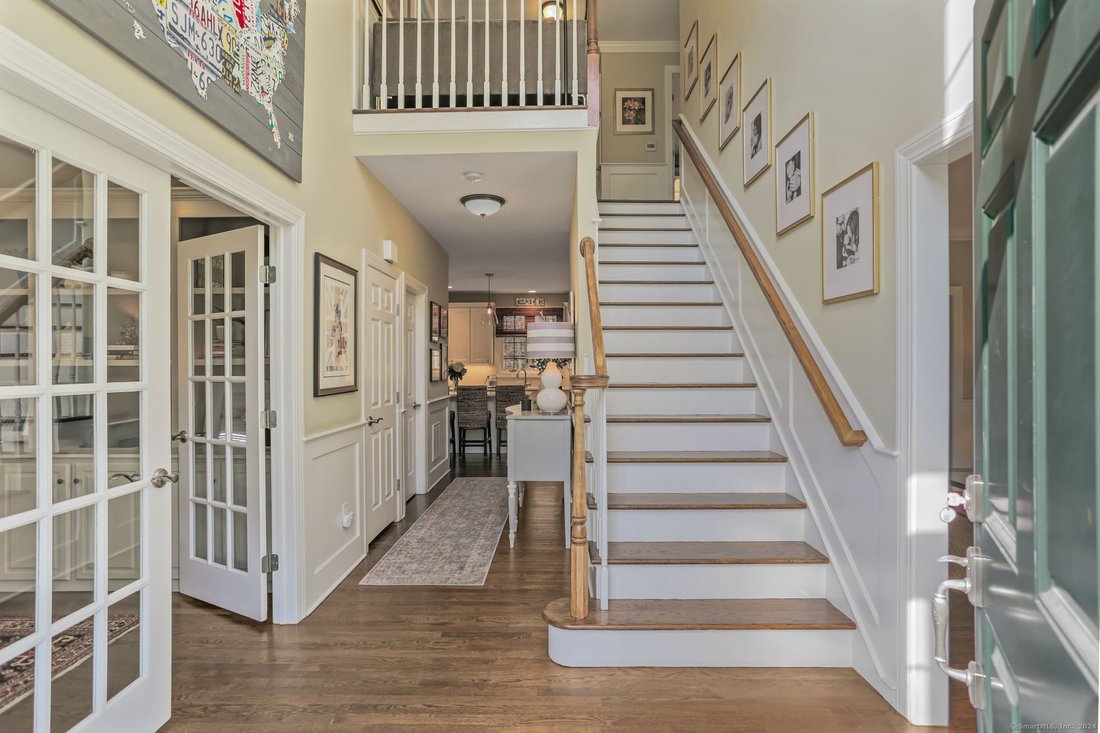 Dream Home In The Coveted Silvermine In Norwalk, Connecticut, United ...