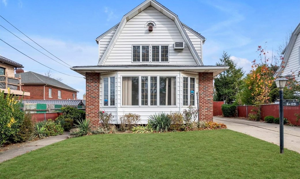 Residential Whitestone In New York, New York, United States For Sale ...