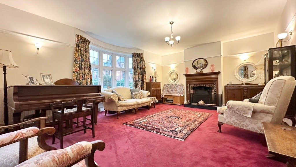 An Elegant Four Bedroom Family Home, In Wellington, England, United ...