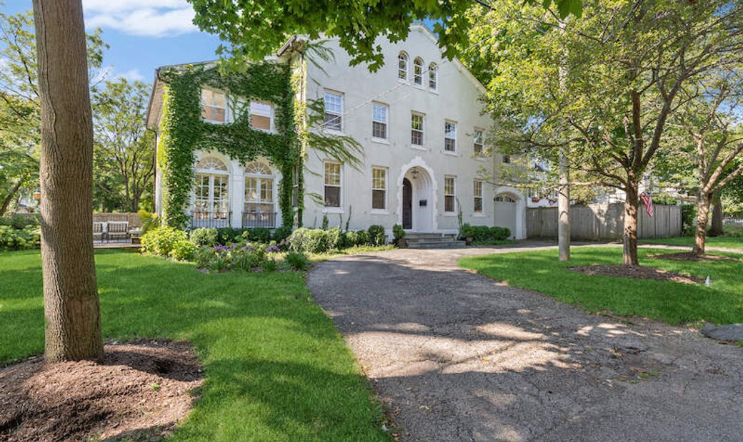 Beautiful And Spacious Historic Home In Lake Bluff, Illinois, United ...