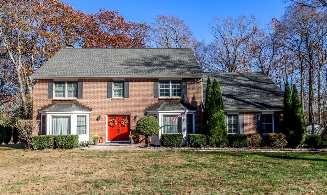 Georgian Brick Colon Il In Brookfield, Connecticut, United States For ...