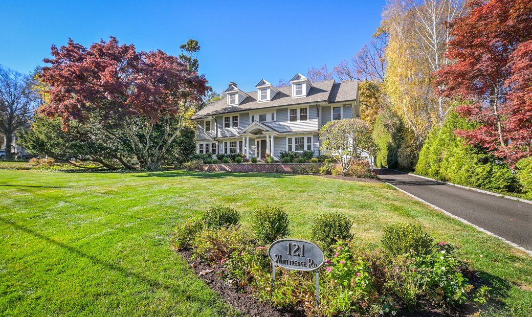 Stately Classic Colonial Renovated To In Summit, New Jersey, United ...