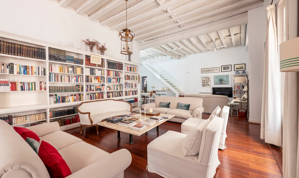 Ático Duplex En Venta En C. De Pizarro In Centro, Madrid, Spain For ...