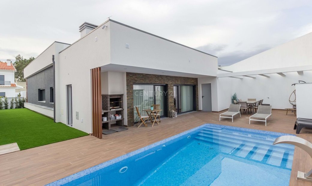 Villa Seixal Portugal In Corroios, Setubal, Portugal For Sale (14937443)
