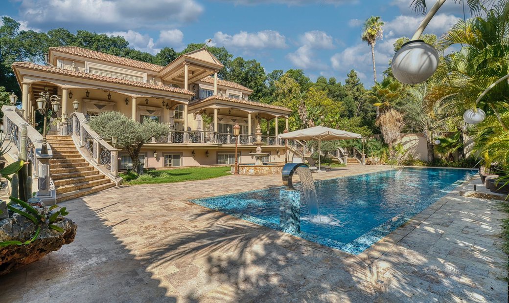 Domaine Privé Raffiné à Savyon Dans Ramat Gan, District De Tel Aviv ...