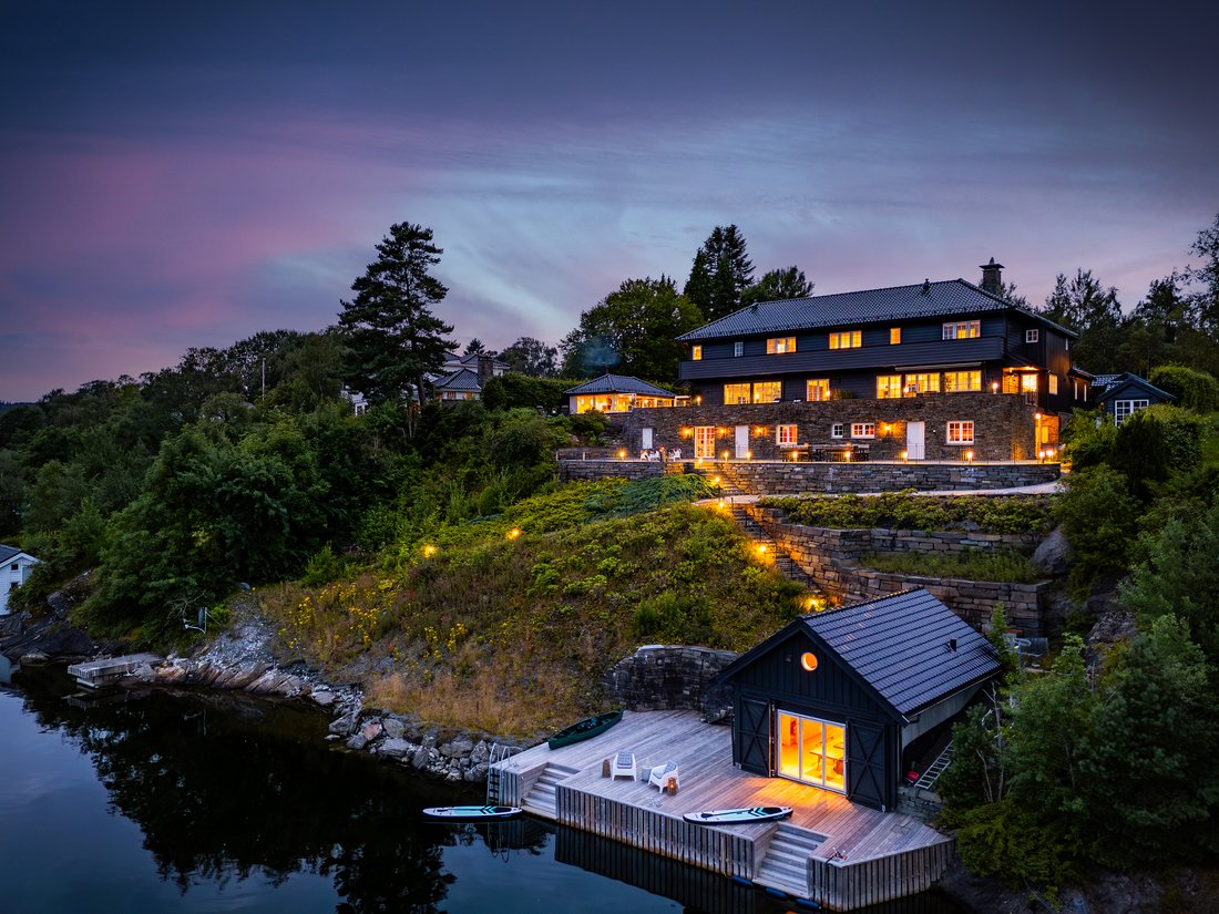 Spectacular Property With A Grand Villa | Sea In Bønesskogen, Vestland ...