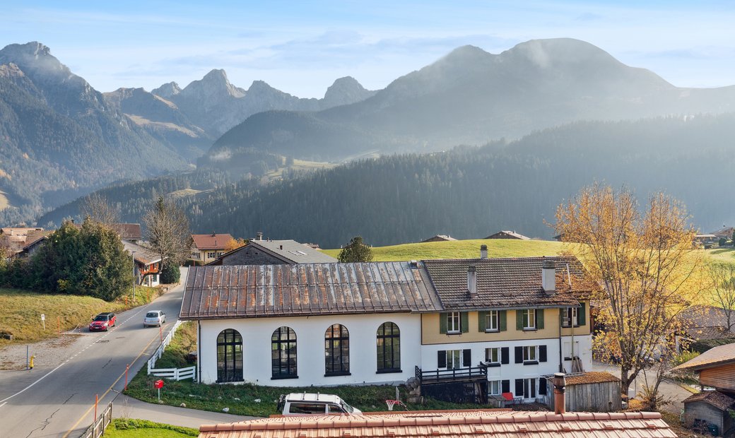 For Sale, Renovated House, 1660 Château In Château D'oex, Vaud ...