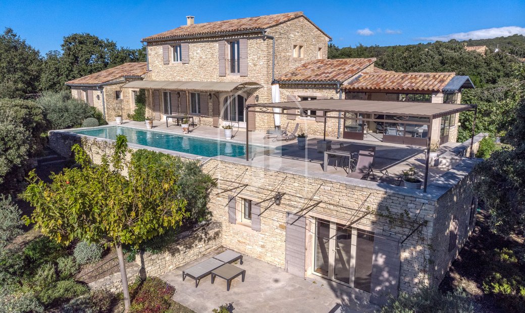 Propriété En Pierre Avec Piscine, In Gordes, Provence Alpes Côte D'azur, France For Sale (14796111)