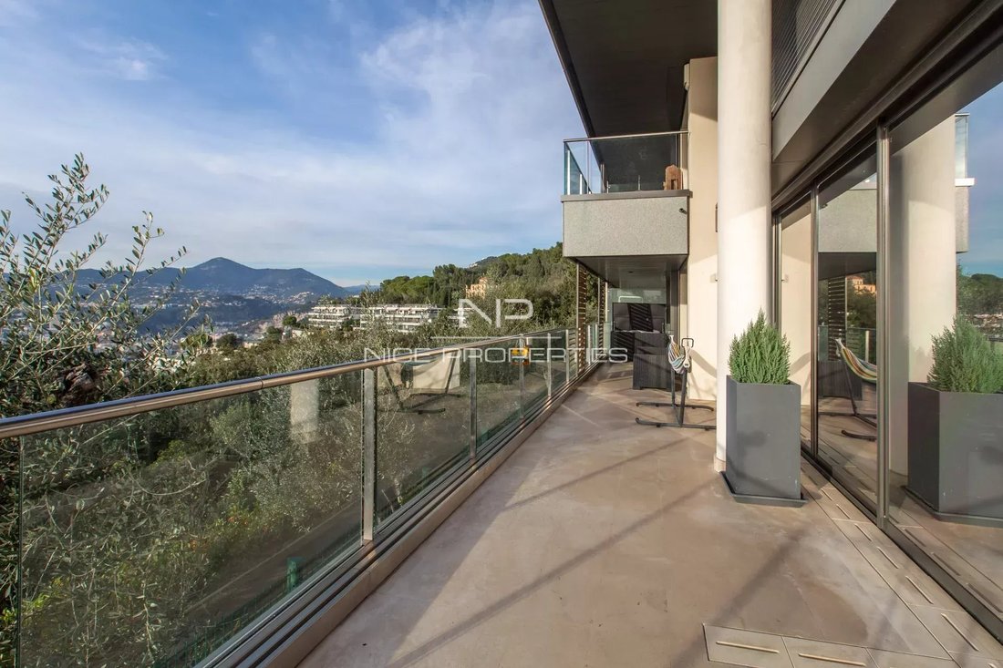 A 4 Bedroom Luxury Apartment With In Nice, Provence Alpes Côte D'azur ...