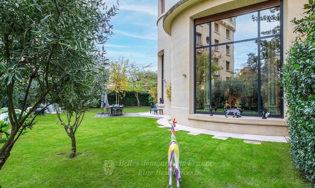 Paris 16th District – A Magnificent Apartment In Paris, île De France ...