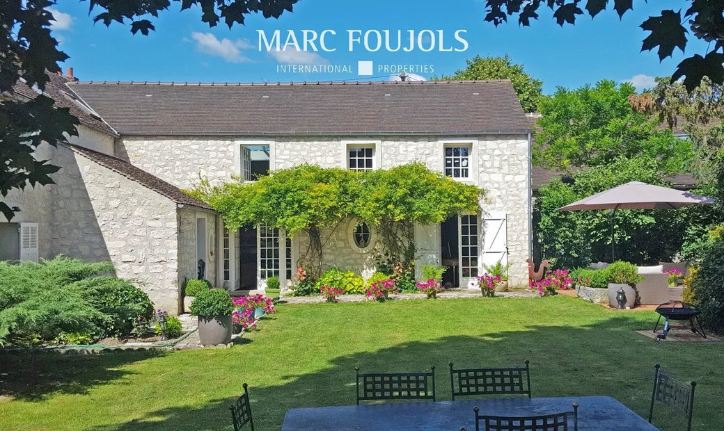 Thiers Sur Thève House In Thiers Sur Thève, Hauts De France, France For ...