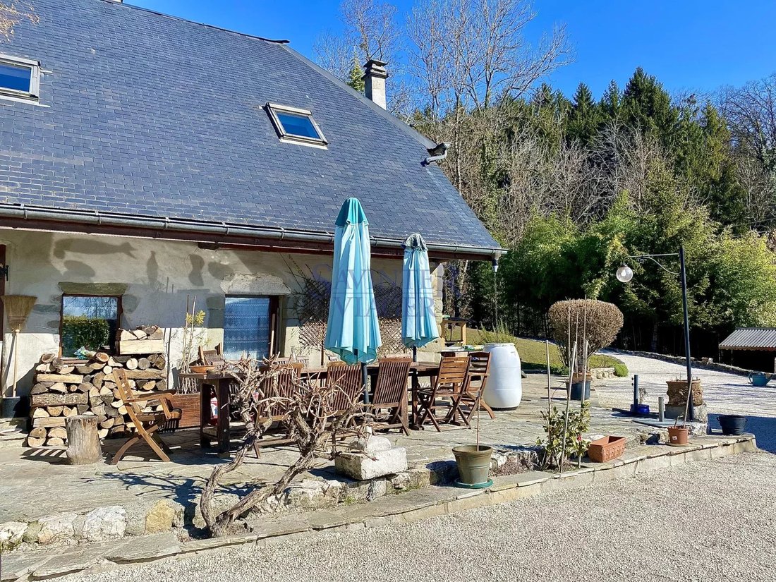 Annecy House In Annecy, Auvergne Rhône Alpes, France For Sale (12690159)
