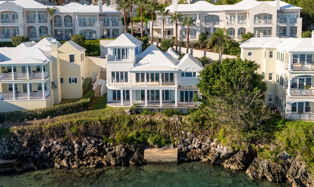 Waterfront Home In The Rosewood Bermuda In Hamilton, Hamilton Parish ...