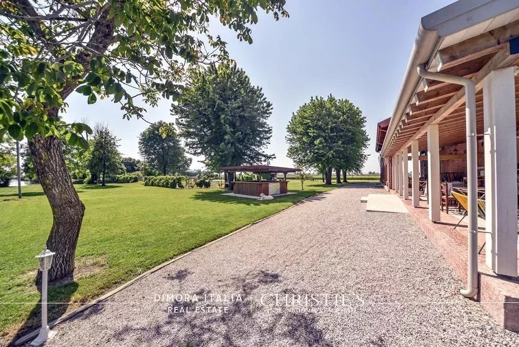 Caorle Country House In Caorle, Veneto, Italy For Sale (13861875)