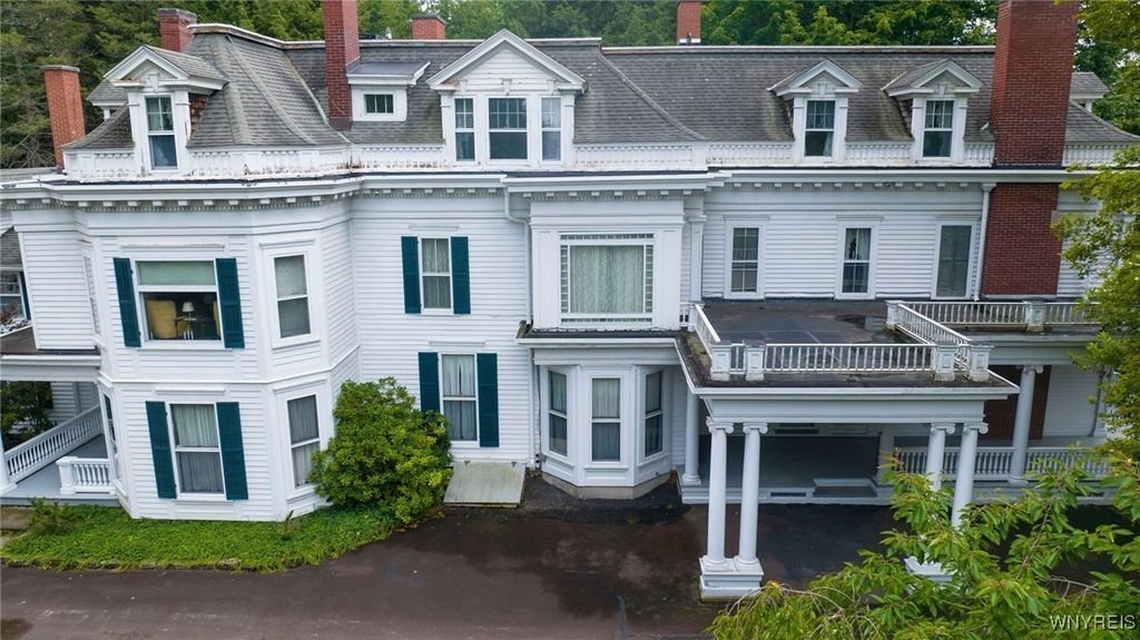 Meticulously Restored Circa 1850 Mansion In Belmont, New York, United ...