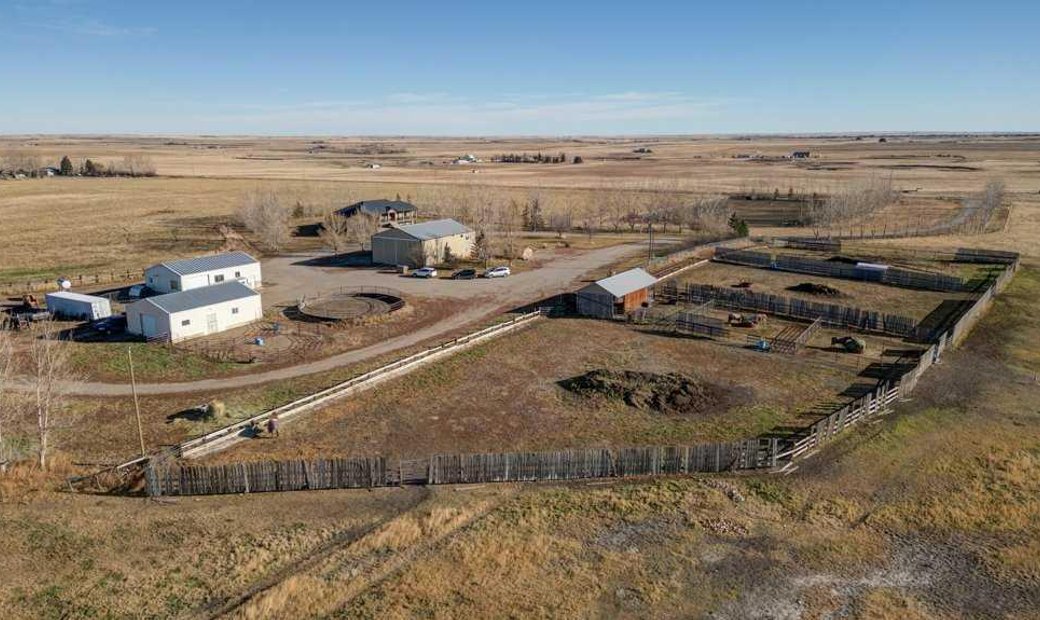 Gorgeous Country Style Bungalow In Nanton, Alberta, Canada For Sale ...