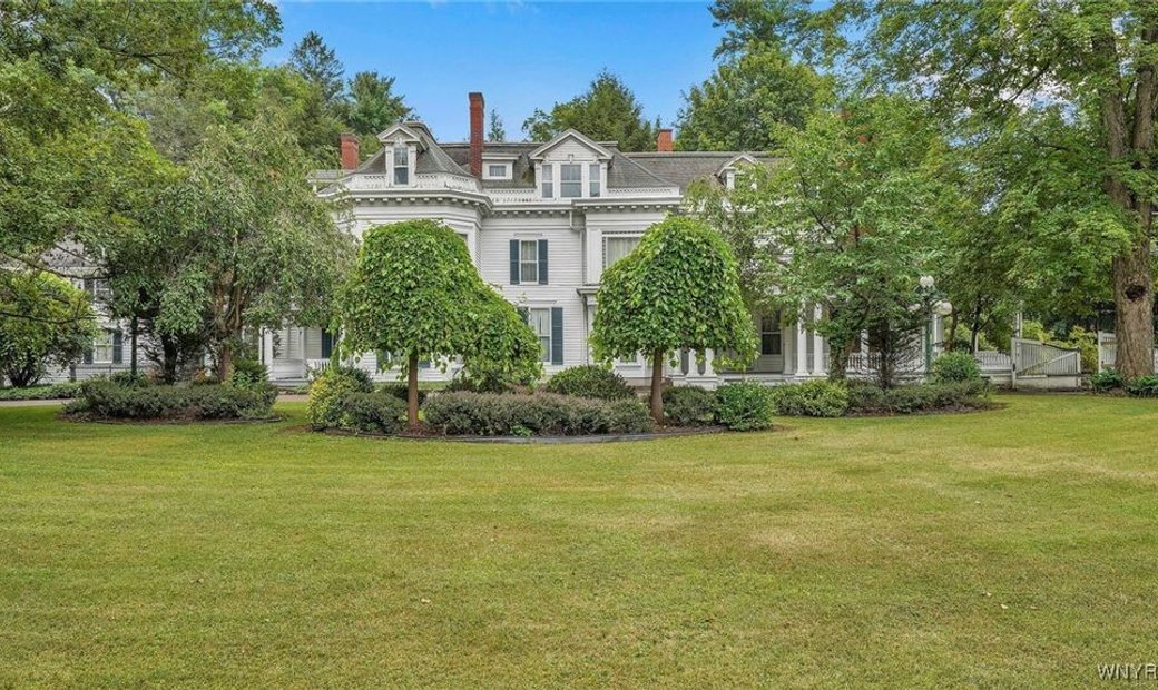 Meticulously Restored Circa 1850 Mansion In Belmont, New York, United ...