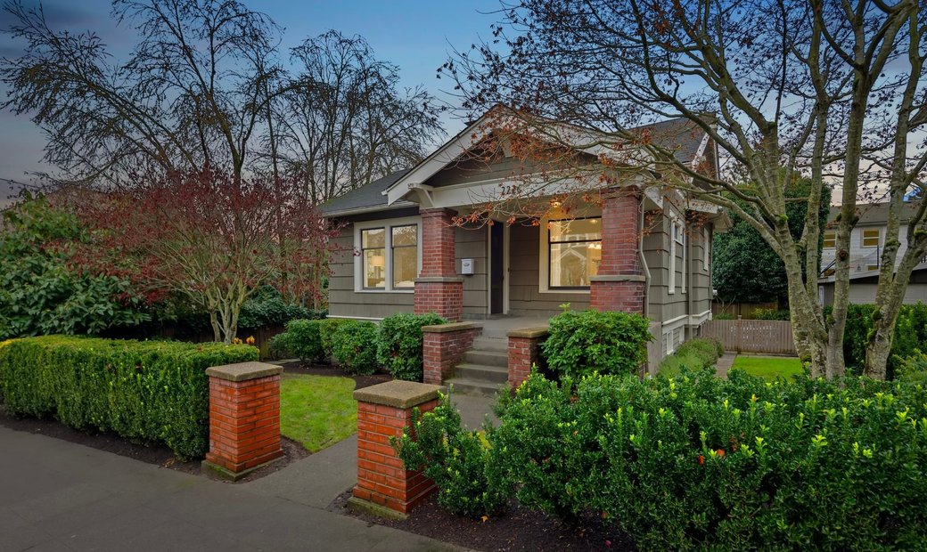 2226 12th Ave E In Seattle, Washington, United States For Sale (14961333)