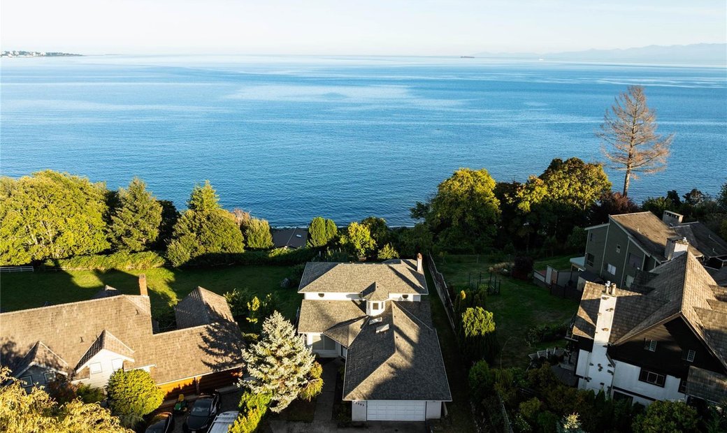 Beautiful Family Home With Breathtaking In Colwood, British Columbia ...