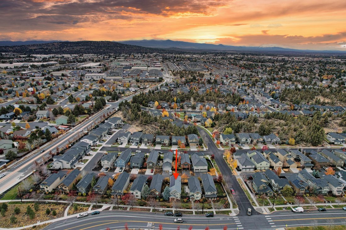 Bend Residential In Bend, Oregon, United States For Sale (14965106)