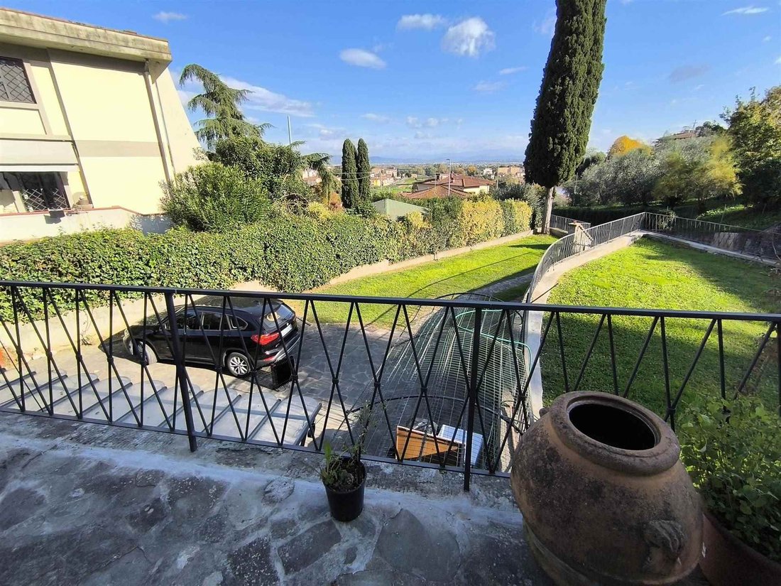 Villa Lastra A Signa In Lastra A Signa, Tuscany, Italy For Sale (14968217)