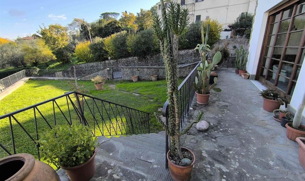 Villa Lastra A Signa In Lastra A Signa, Tuscany, Italy For Sale (14968217)