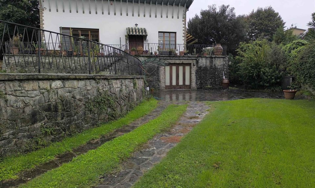 Villa Lastra A Signa In Lastra A Signa, Tuscany, Italy For Sale (14968217)